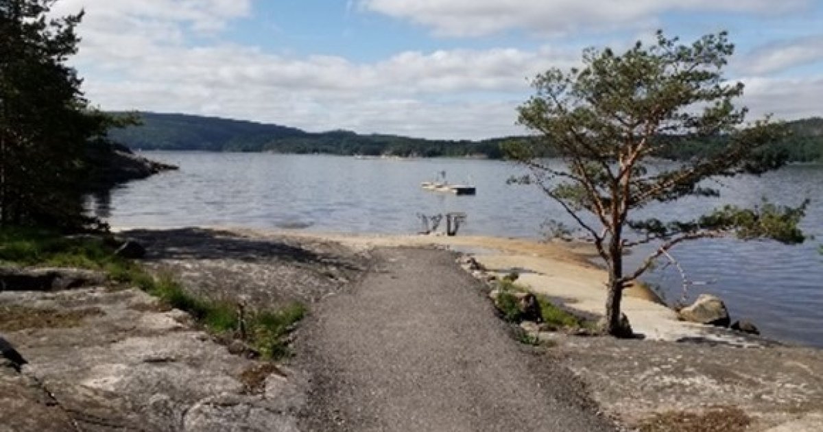 Tursti og badeplass Ystehedeneset - Aldersvennlig